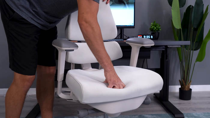 The Anthros v2 Chair is ACTUALLY Worth The Hype